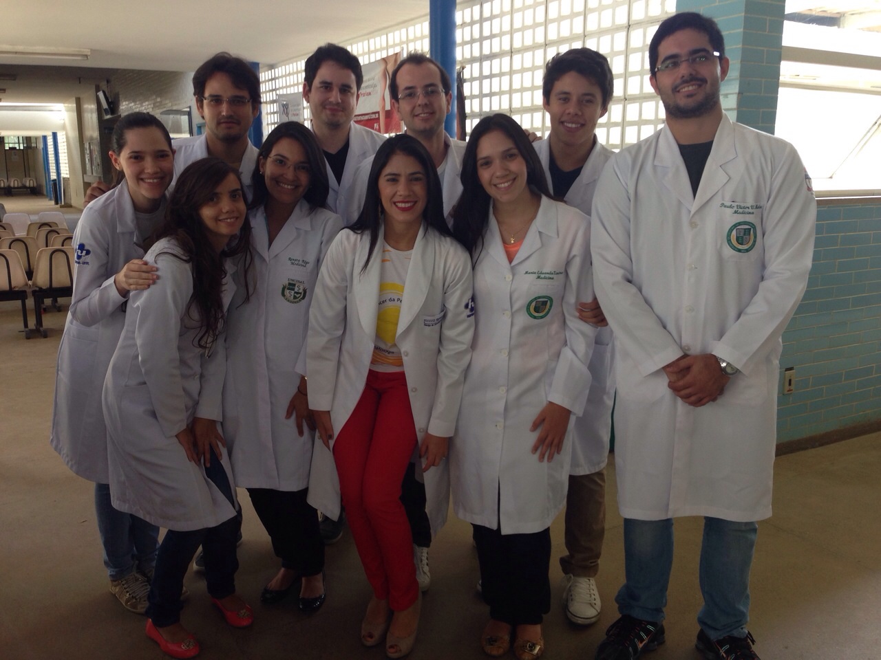 GRADUAÇÃO - Campanha de prevenção do câncer de pele — Faculdade de Medicina